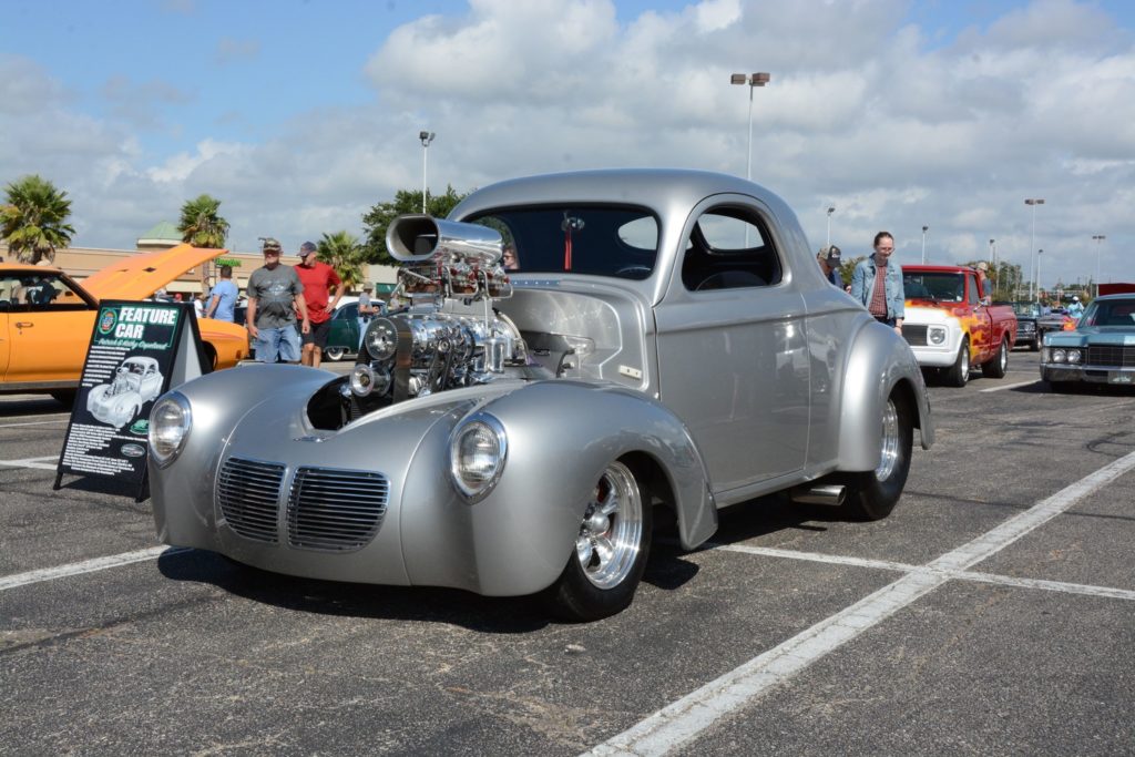 Hot Rods Cruising the Mississippi Coastline