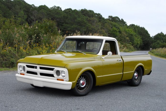 Howard Smith’s 1967 GMC Perfectly Blends Style and Power