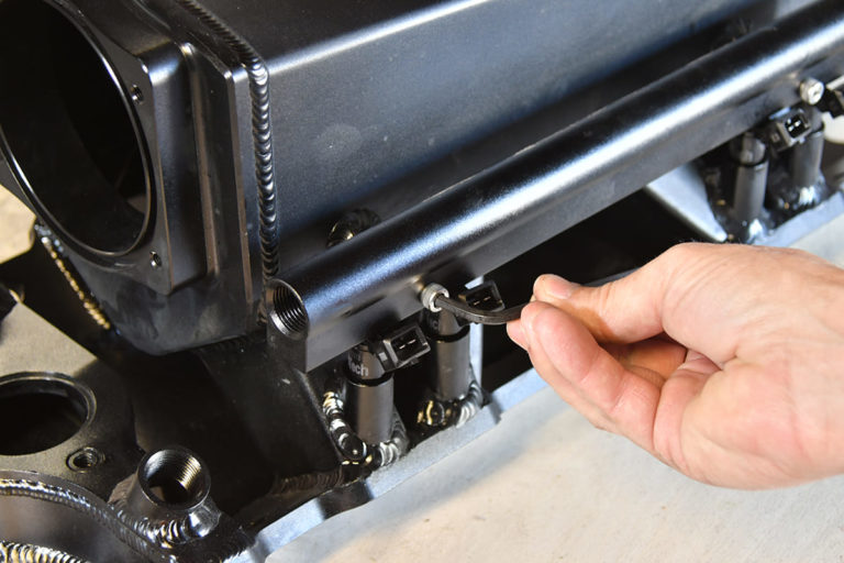 FiTech Ultra Ram EFI System installation process with images.