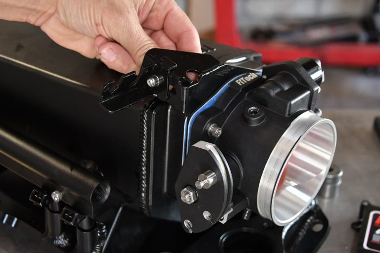 FiTech Ultra Ram EFI System installation process with images.