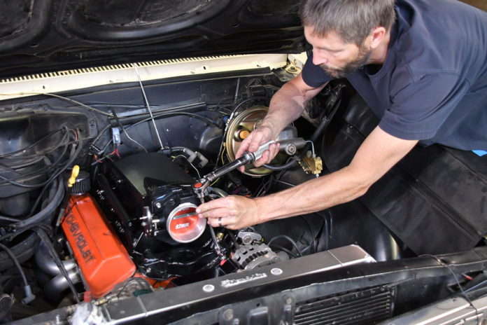 FiTech Ultra Ram EFI System installation process with images.