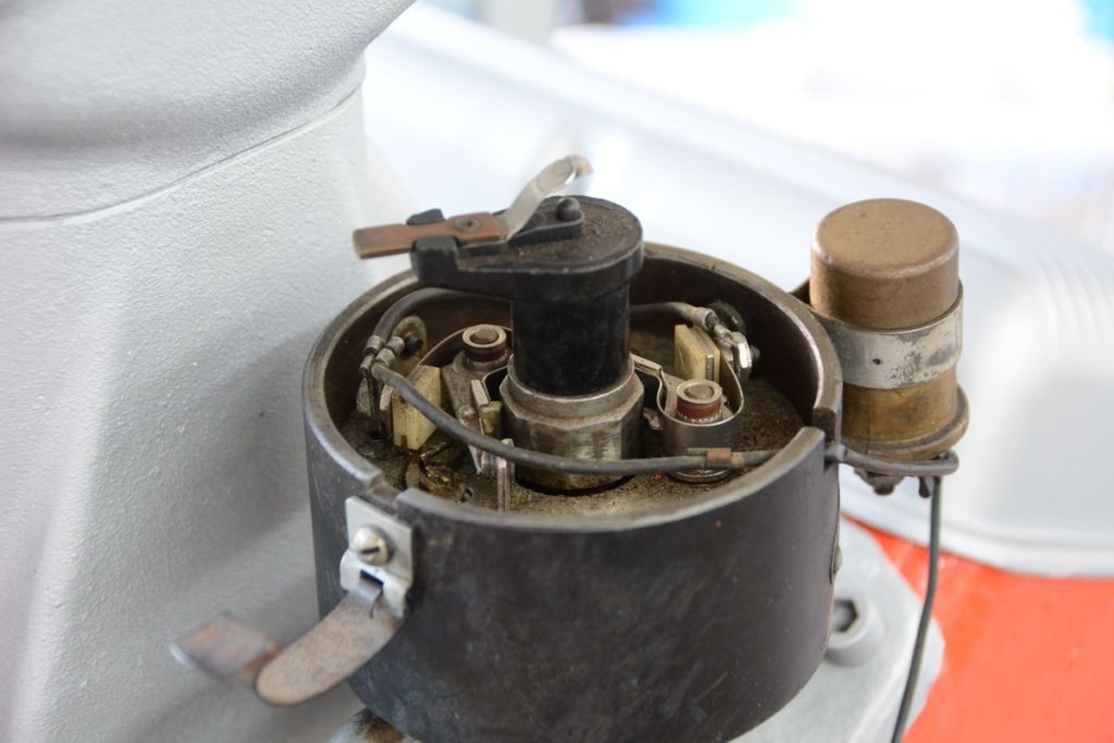 Installing PerTronix Electronic Ignition in a Points Distributor