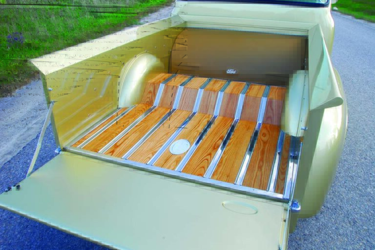 How to Build a 1955 Ford F-100 in 300 Days