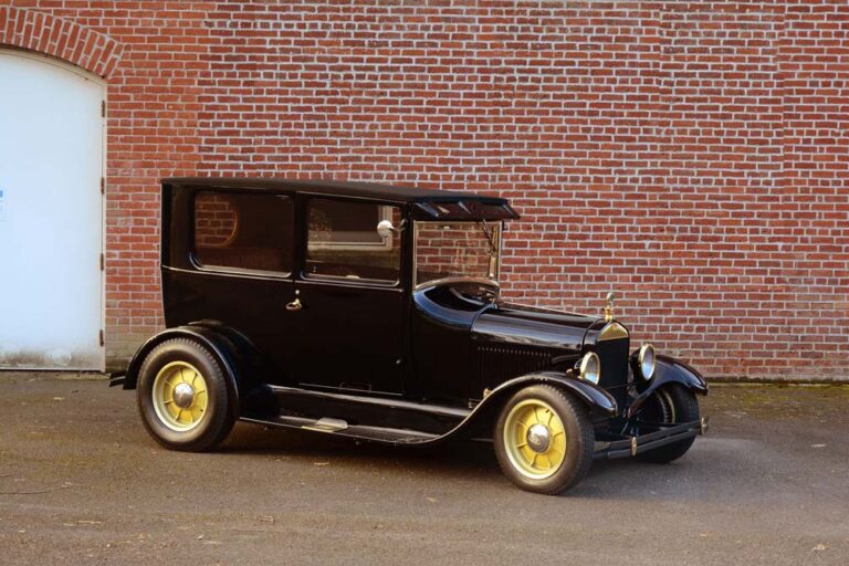 Hot Rod Model T: 1926 Ford Tudor Sedan