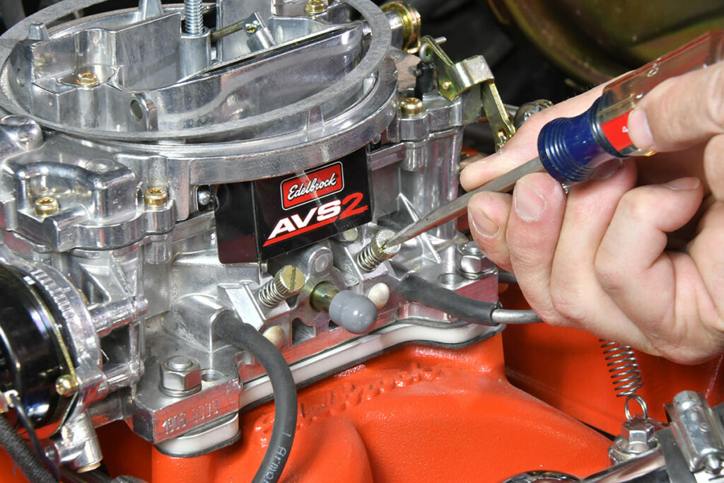 Installing and Tuning an Edelbrock AVS 2 Carburetor