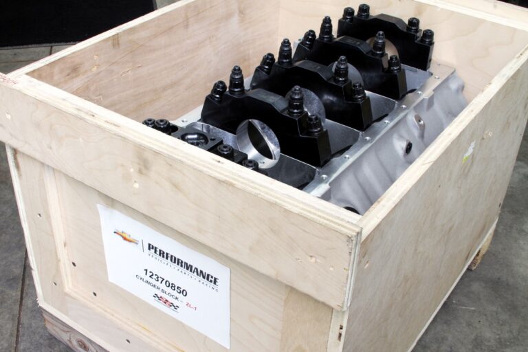 This modern day Chevrolet ZL-1 big-block was built for the street