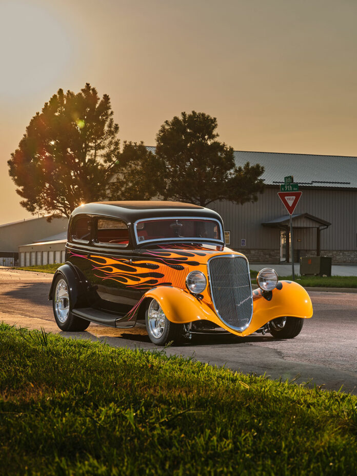 1933 Ford Vicky Packs big-block Chevy V8