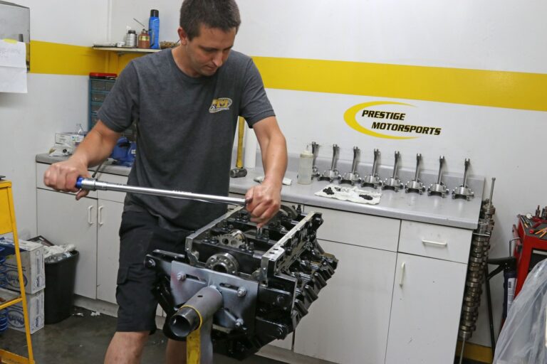 We test the new 3 liter whipple supercharger on a Chevy LS7 engine