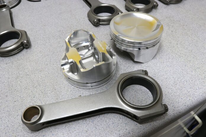 We test the new 3 liter whipple supercharger on a Chevy LS7 engine