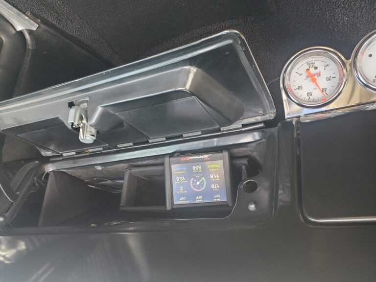 Installing Holley Sniper Quadrajet fuel injection on a 1972 Chevy Nova