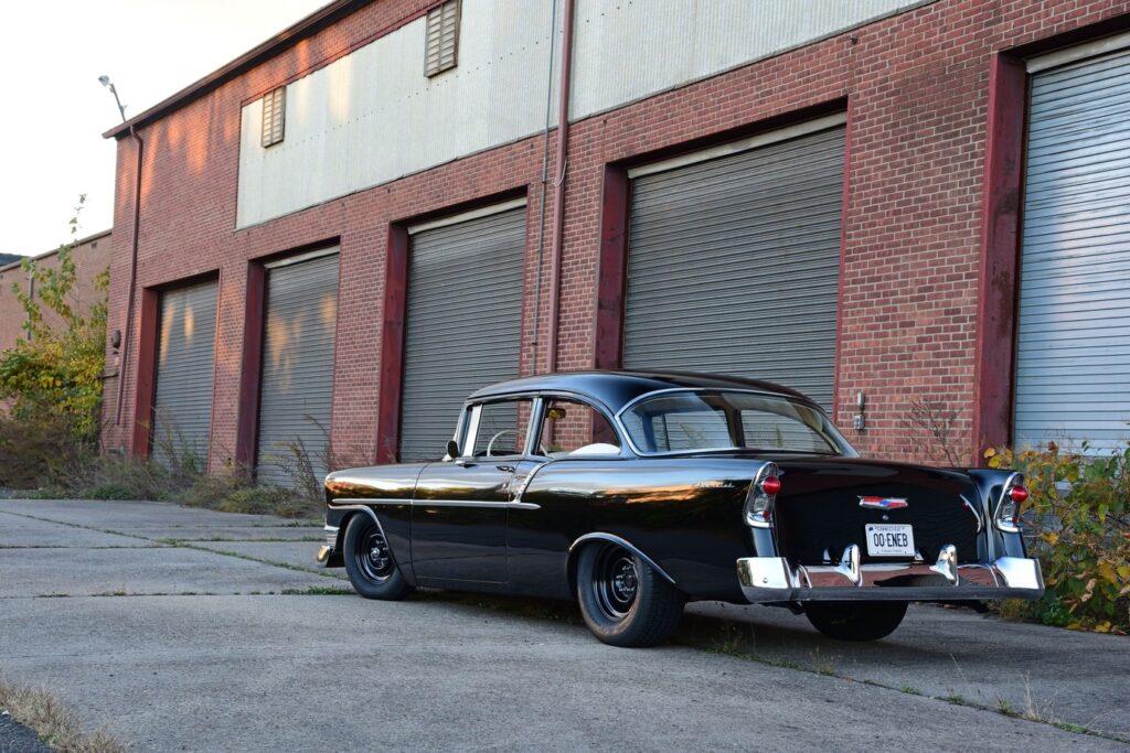 Vintage 1956 Chevy 150 Restomod: 287CI V8