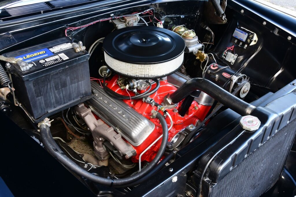 Vintage 1956 Chevy 150 Restomod: 287CI V8