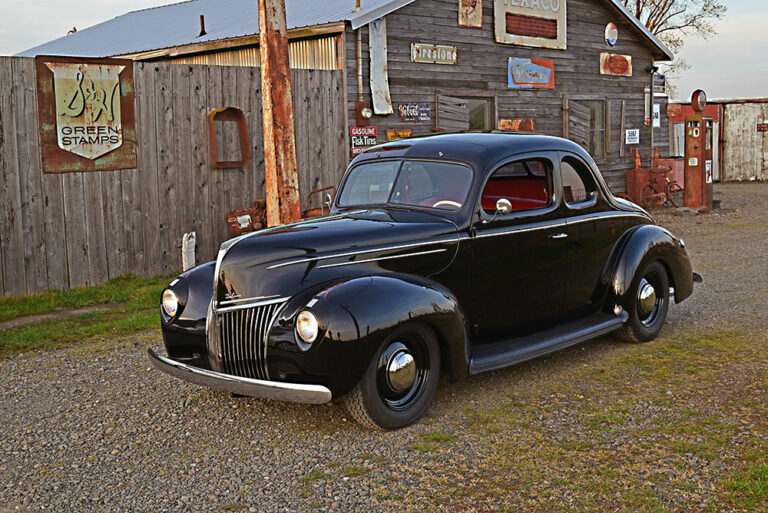 Road Hugging Ragtop ‘39 Ford DeLuxe Coupe