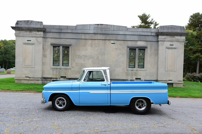 Wick Cool ‘60s -Styled Chevy C10