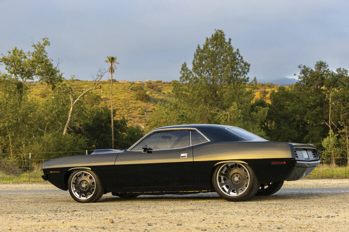 Hellcrate Redeye Hemi Powered 1970 Cuda