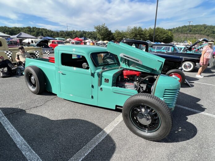 39th Hot Rod Roundup … Starts Strong