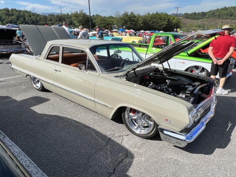 39th Hot Rod Roundup … Starts Strong