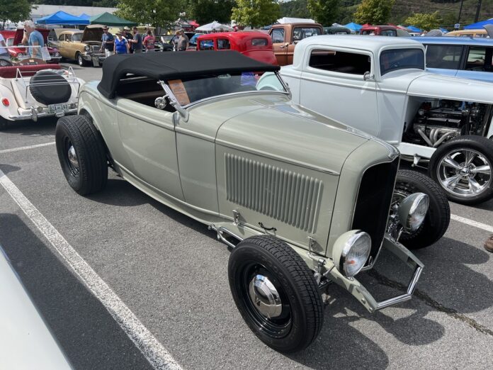 39th Hot Rod Roundup … Starts Strong