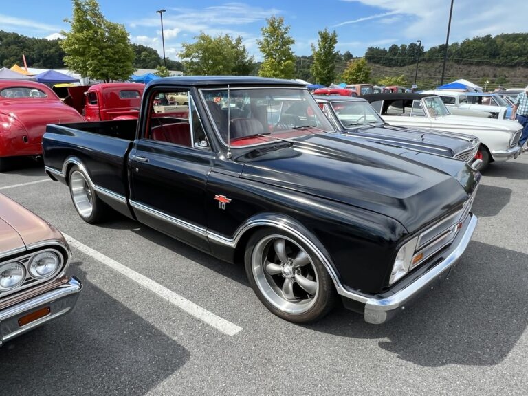 39th Hot Rod Roundup … Starts Strong