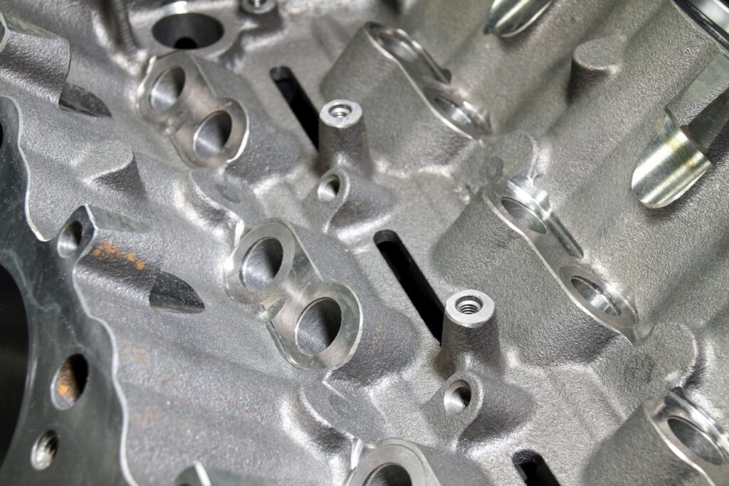 Chevrolet Performance 632 big-block engine build