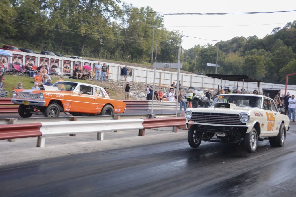 Period Correct Gassers Race Heads Up at Knoxville Dragway