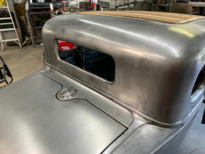 A Ford Model A with style: How to Chop a Hot Rod’s Roof and Make it Unique