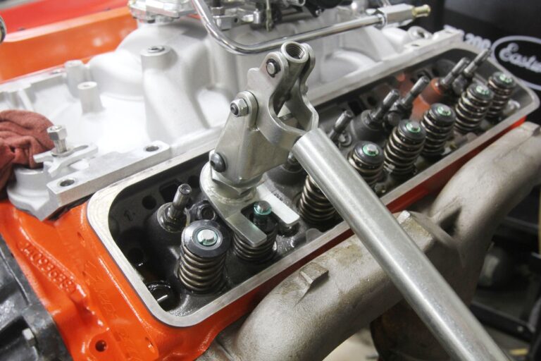 Hydraulic roller cam swap in a Chevy small-block