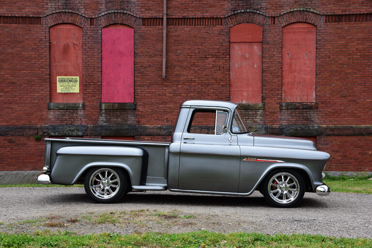 Sareault’s Daily Driven ’55 Chevrolet Task Force