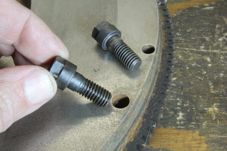 How A Clutches Work - Back Muscle Car Clutch Operation