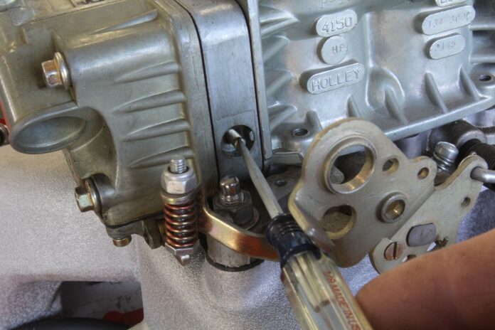 How To Set Idle Mixture On A Carburetor – The Complete Guide