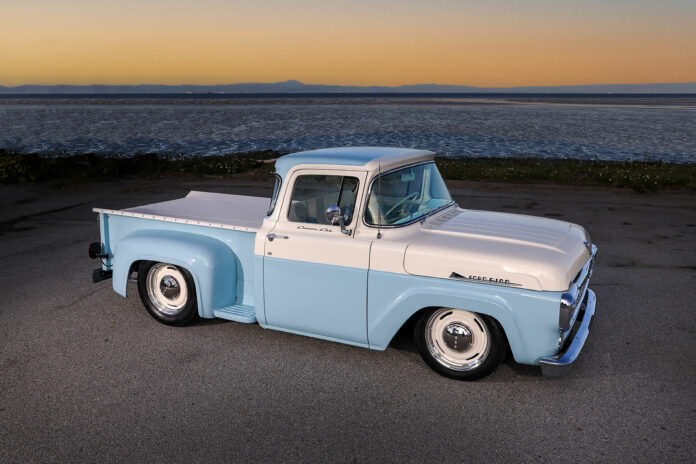 Meyers’ LS Swapped Two Tone F100 Flareside