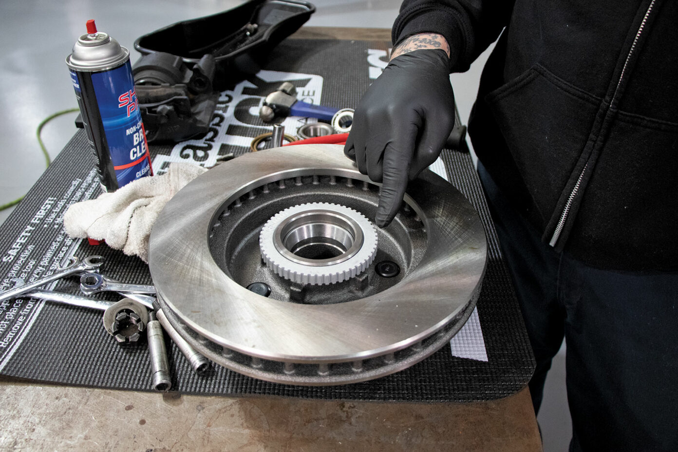 How To Change Brakes On OBS Trucks & Tahoes