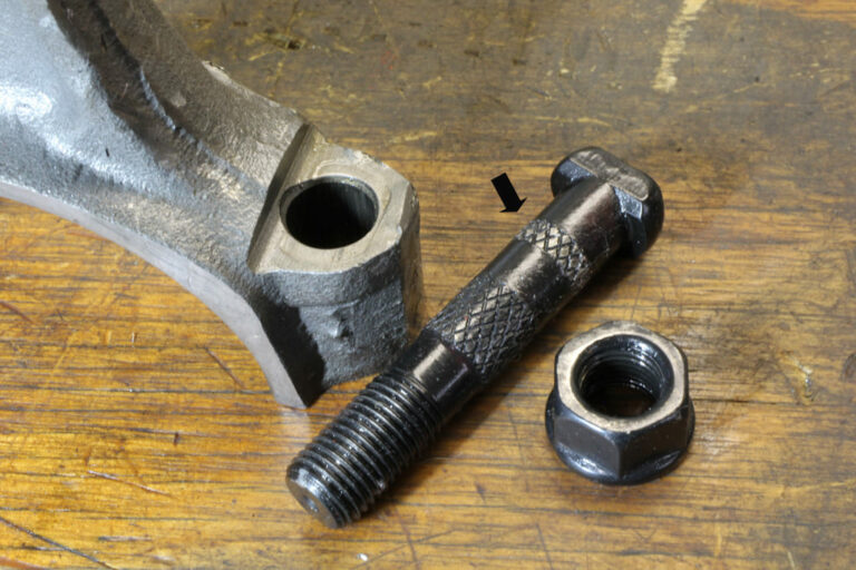 Properly Seating Engine Rod Bolts – A Full Overview