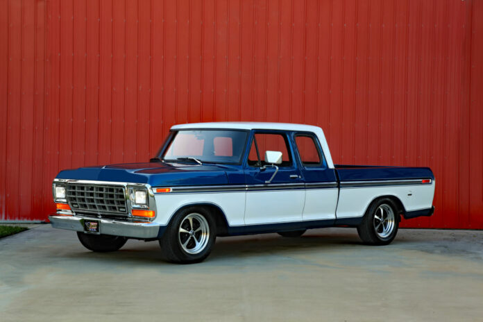 Brad Bolves’ 1975 Ford SuperCab built by Anvil Speed Shop
