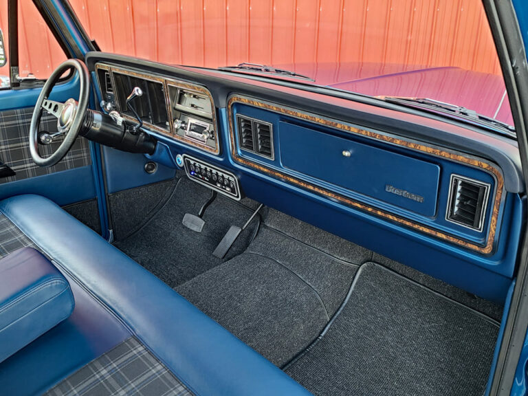 Brad Bolves’ 1975 Ford SuperCab built by Anvil Speed Shop