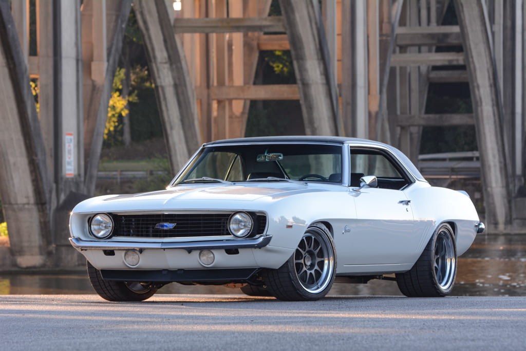 Dynamic Speed And Custom Builds A Top-Notch Pro Touring 1969 Camaro