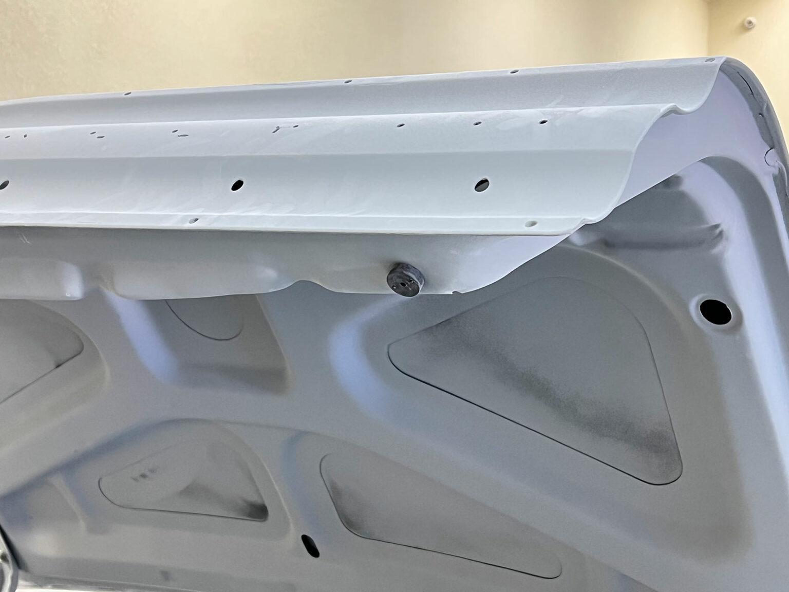 DIY Tips On How To Sand a Car For Painting