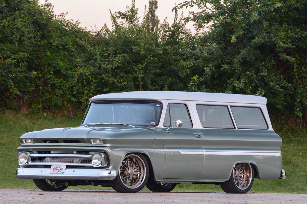 A Slick ’64 Suburban with a Surprise Under the Hood