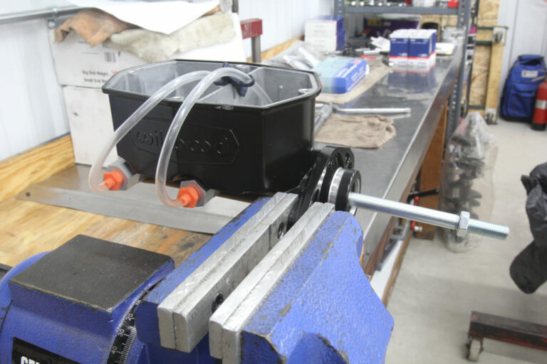 How to properly bench bleed brake master cylinders