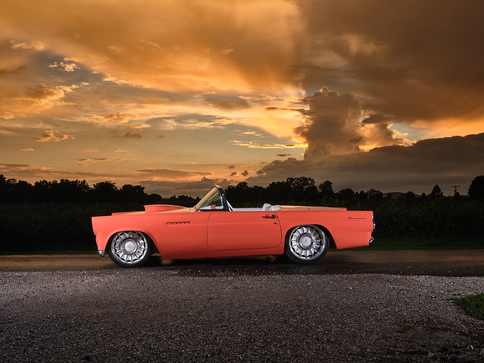 1955 Thunderbird With Shocking Looks & Performance