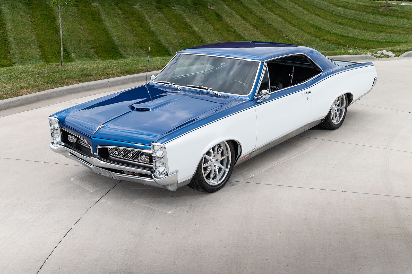 Mom’s 1967 Pontiac GTO