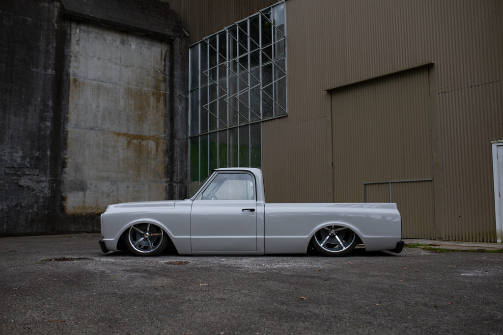 Todd & Natasha Collins’ Kruzin Kustoms–Built 1971 C10