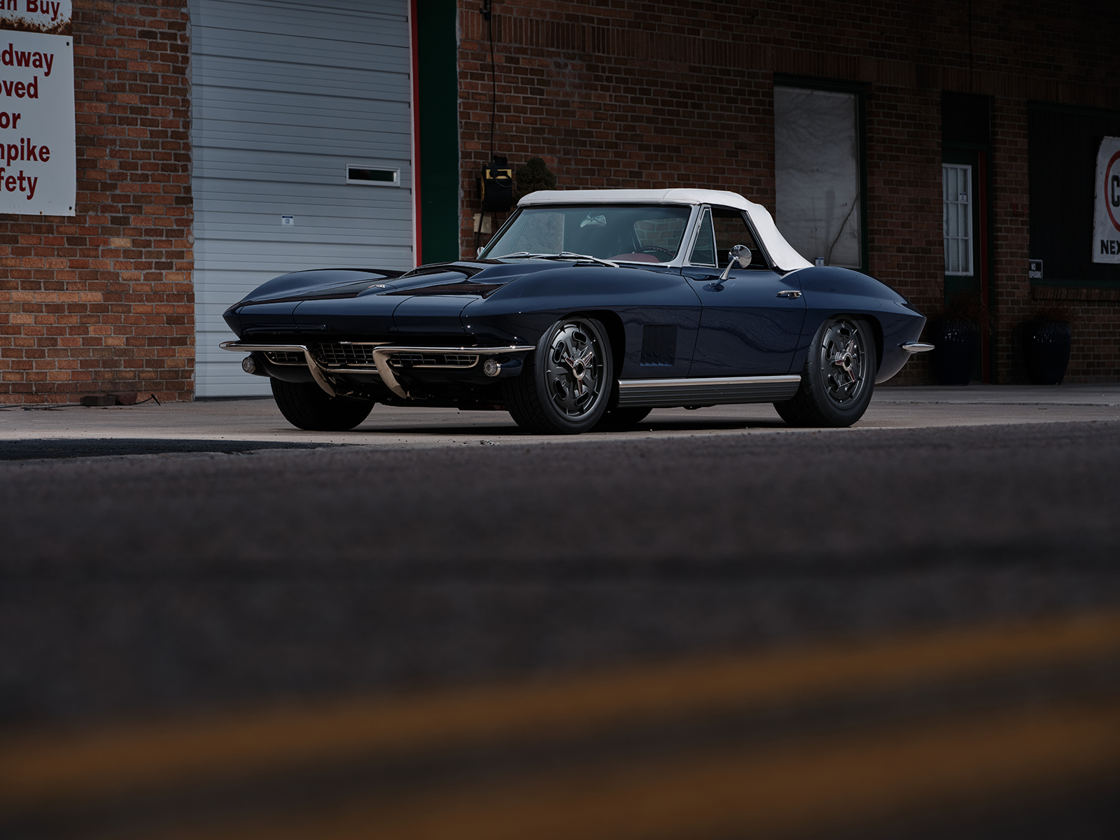 Drop Top C2 Corvette With Big Block Flare