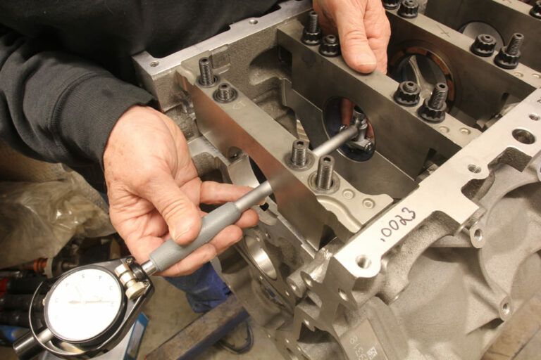 How To Properly Set Bearing Clearance - High-Performance Engines