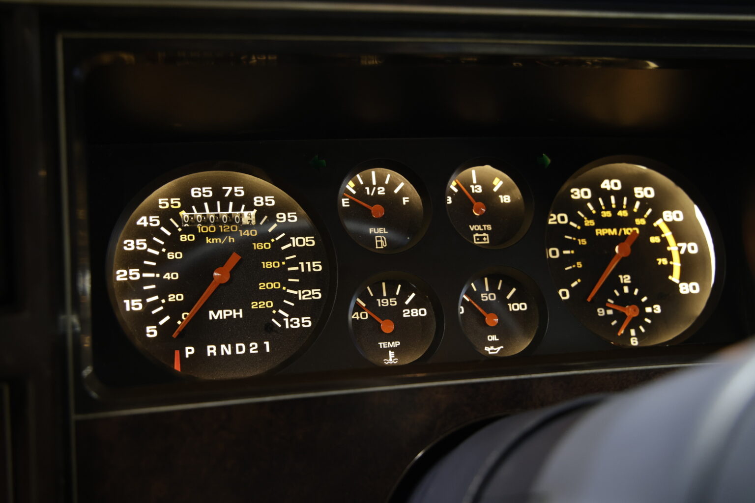 Classic Instruments Analog Gauges For G-Bodies