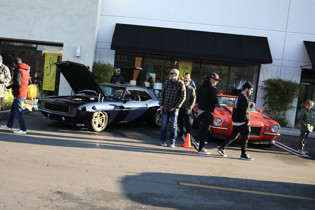 Hotrods ’N Helos Classic Car Show Debuts in Huntington Beach