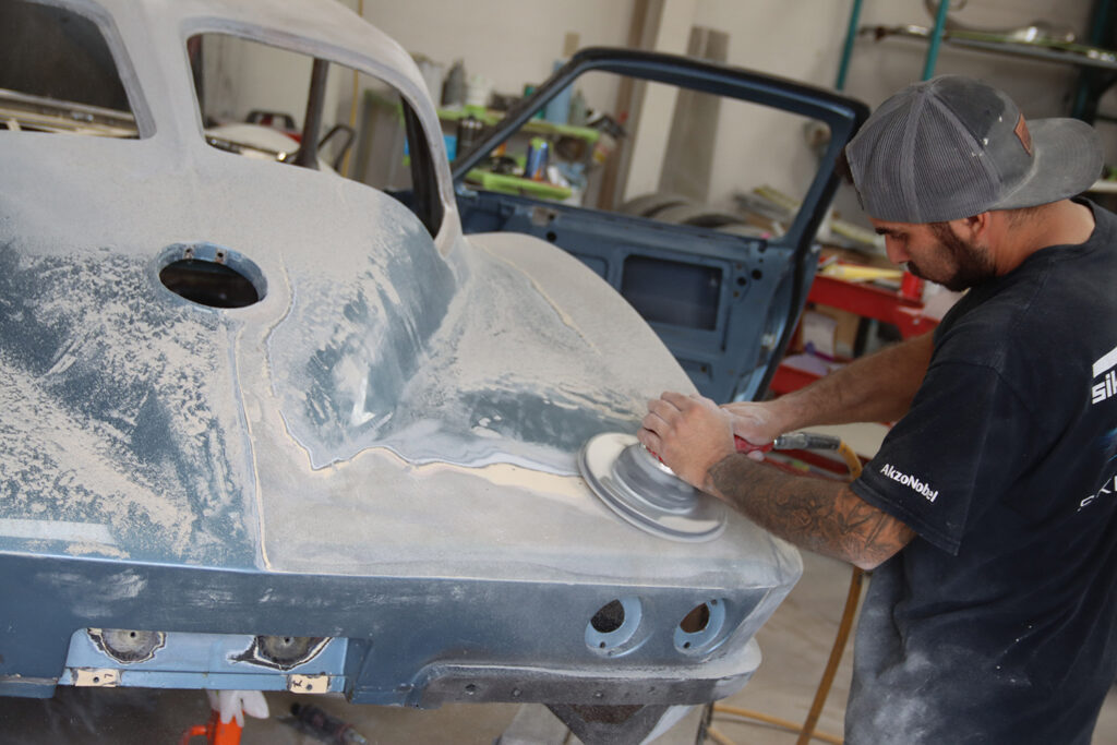How to Paint and Repair Fiberglass