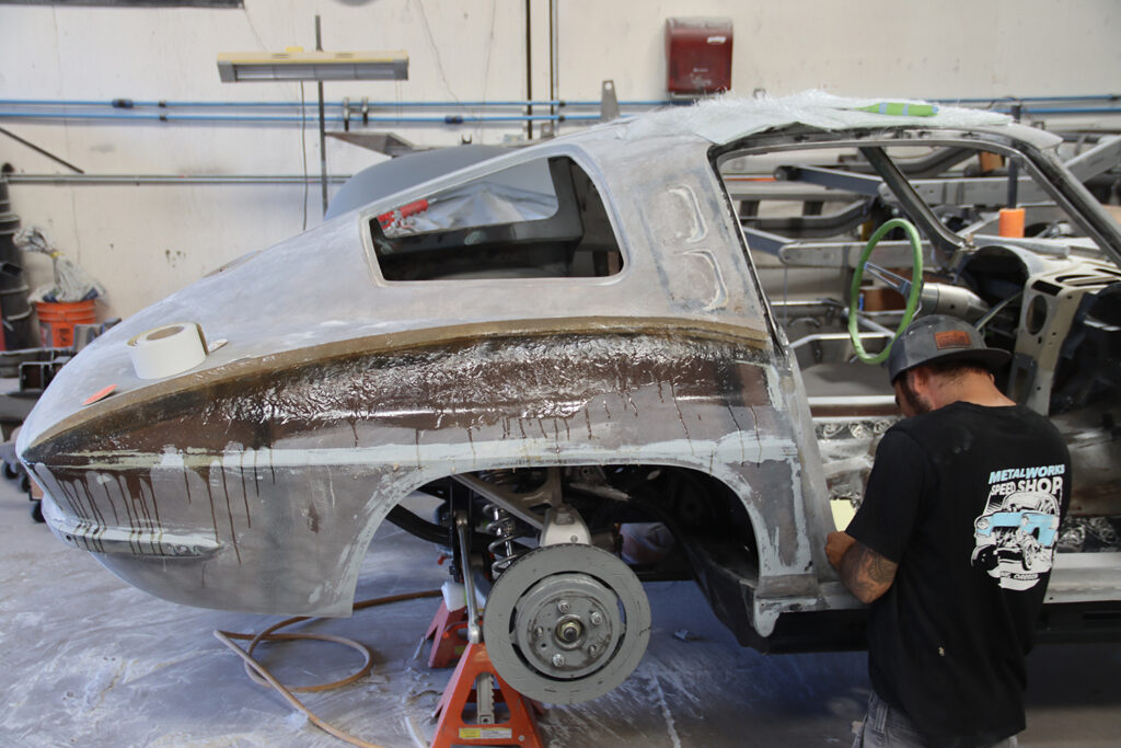 How to Paint and Repair Fiberglass