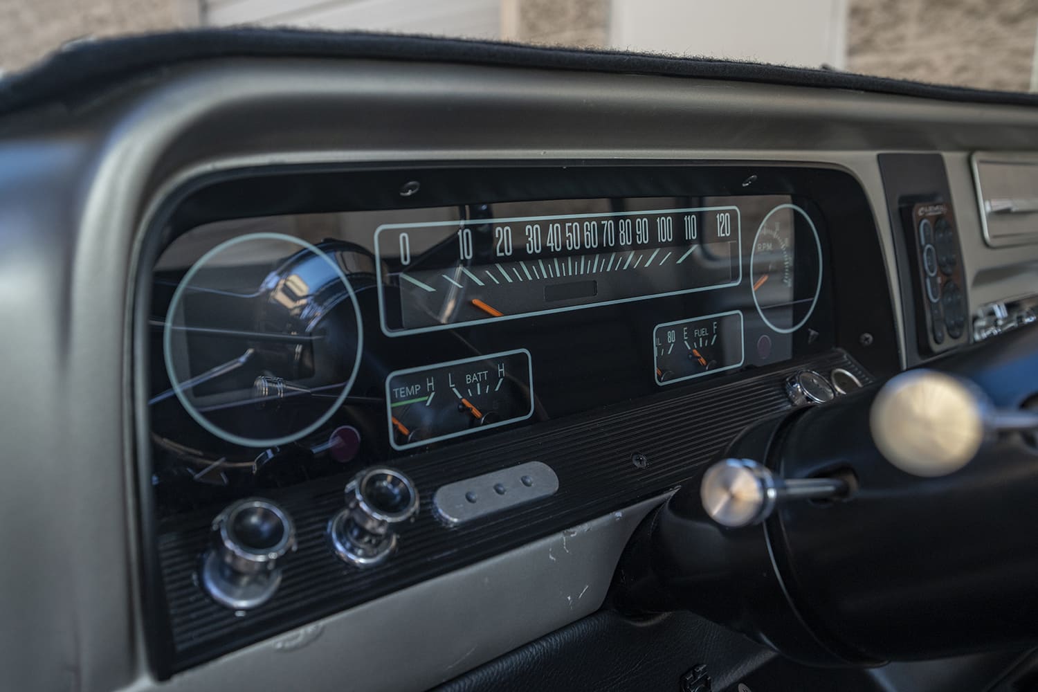 Shannon Hartley’s Tre5 Customs–Revised 1965 C10