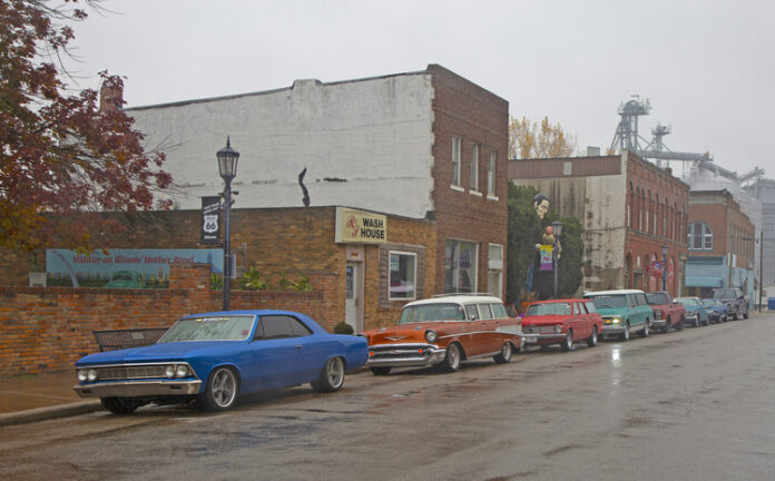 Pavement Pounder - Route 66 to the SEMA Show